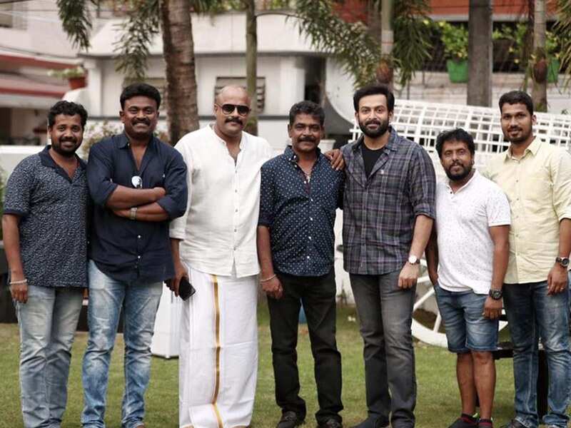Murali Gopy shares Vishu photo with 'Lucifer', 'Brother's Day' teams ...