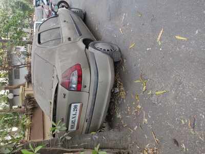 Cars and Bikes junked at Bimbisar Nagar - Times of India