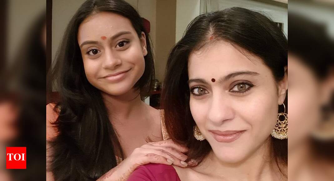 Kajol Shares An Adorable Selfie With Her Daughter Nysa On Her Birthday