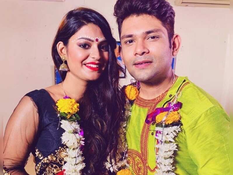 Aneek's latest single celebrates love | Bengali Movie News - Times of India