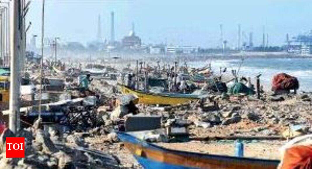 Close to Marina, Loop Road still a dump | Chennai News - Times of India