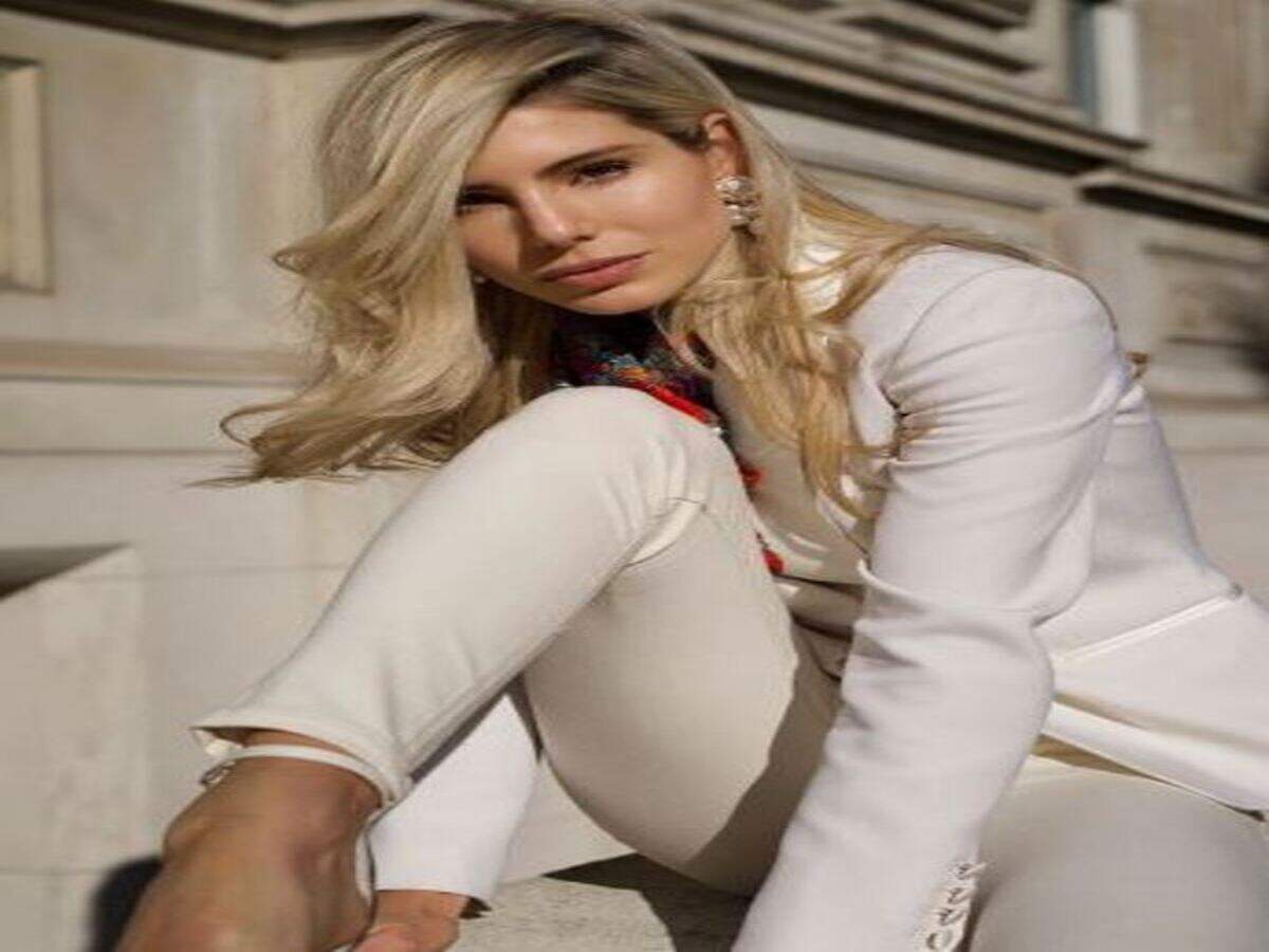 British South African singer Cara Frew to compete in Miss Universe ...