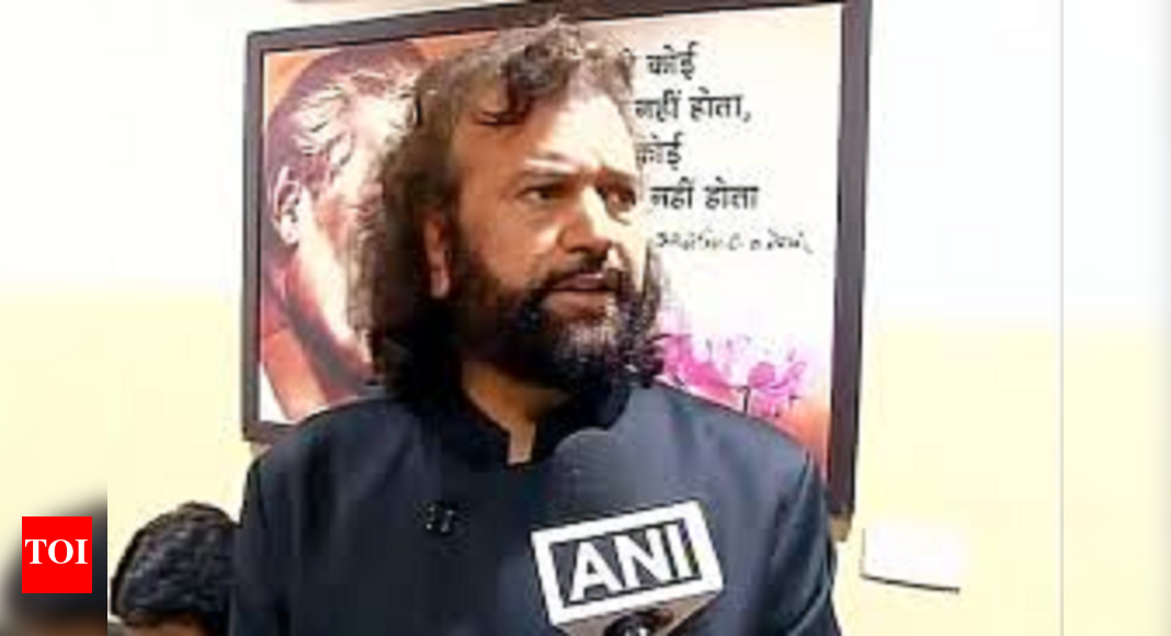 Hans Raj Hans: BJP fields singer Hans Raj Hans from North West Delhi ...
