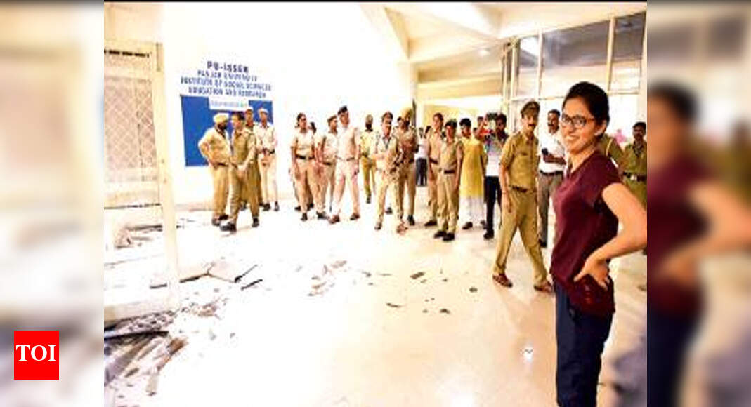 Student rage breaks PU in 3 hrs | Chandigarh News - Times of India