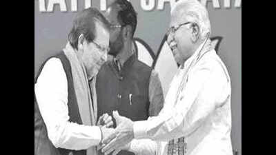 In Rohtak, BJP candidate confronted by locals over 2014 remark ...