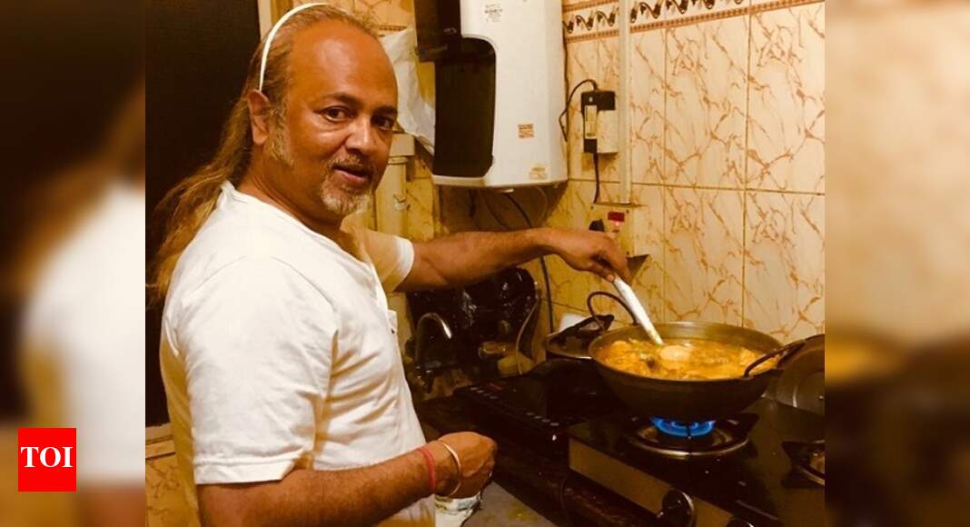 Soumitra Ray's Sunday plans! | Bengali Movie News - Times of India