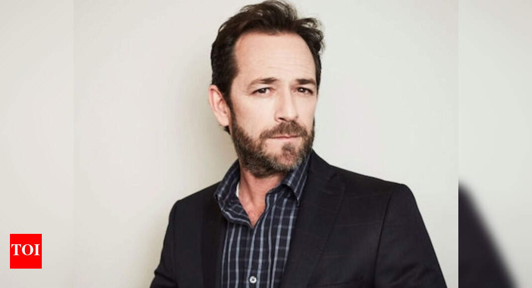 Working with Tarantino was on Luke Perry's bucket list | English Movie ...