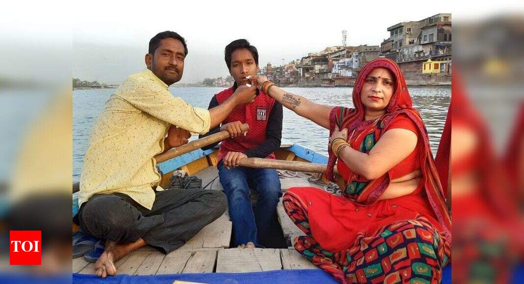 Boatman's son Bobby Nishad scores 88.5% in Class 10th UP board in ...