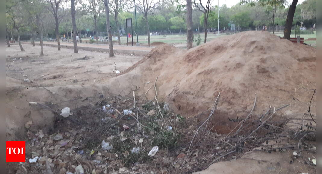 Public park in poor shape - Times of India