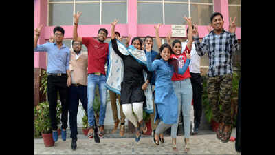 CBSE Class XII results: Patna region slips to 10th position | Patna ...