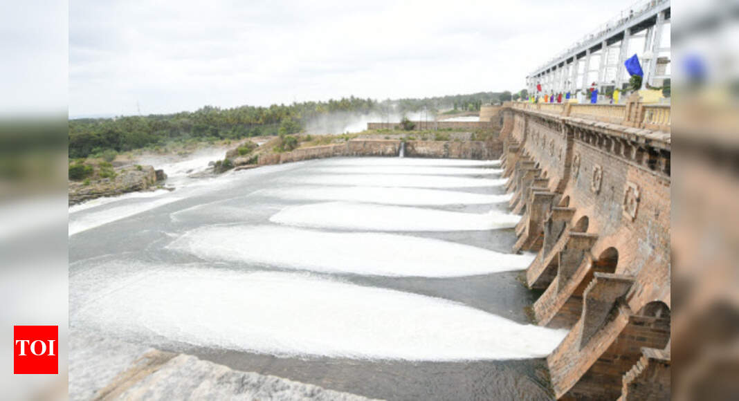 Karnataka agrees to release 2.5 tmc water to Telangana | India News ...