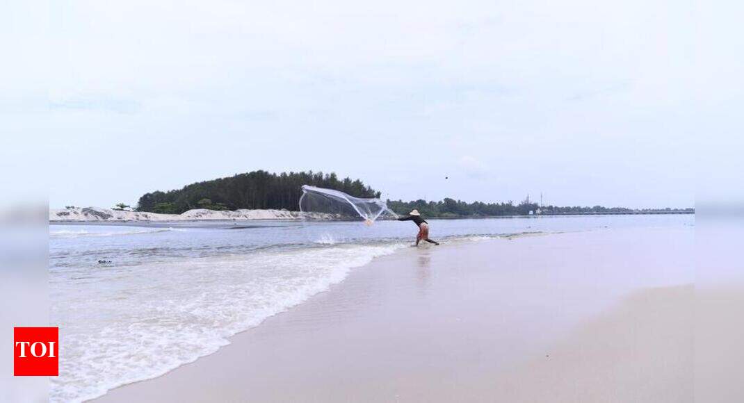 Govt’s mineral sand mining plan at estuary draws flak | Kochi News ...