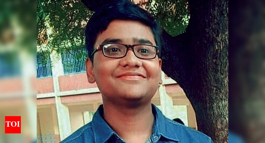 8 of 13 all-India CBSE toppers are from UP | Varanasi News - Times of India