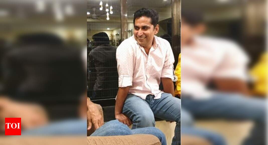 Chinmay Mandlekar celebrates a landmark moment of his play | Marathi ...