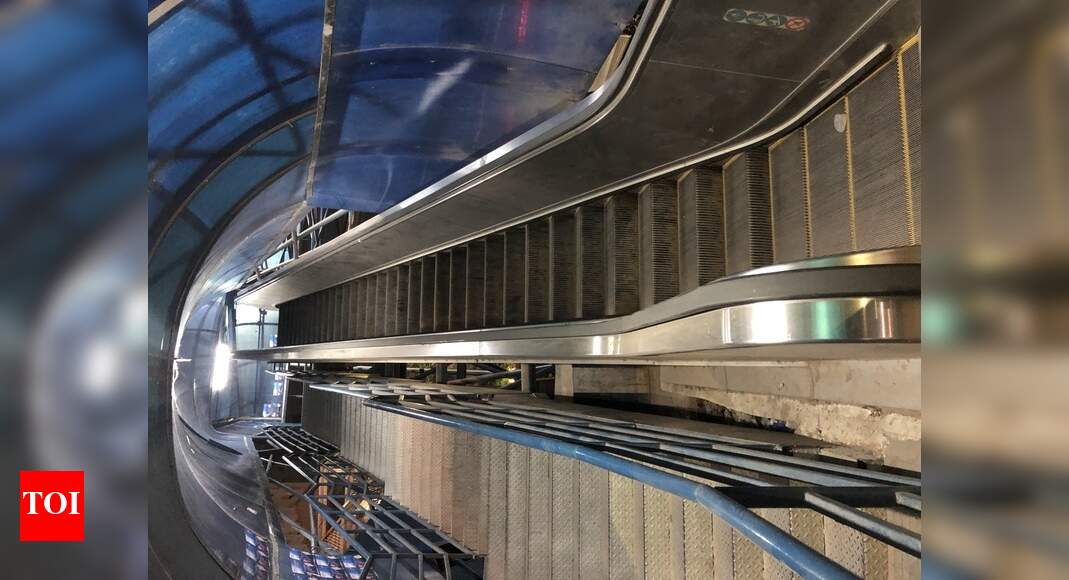escalator on Inorbit Mall Road - Times of India