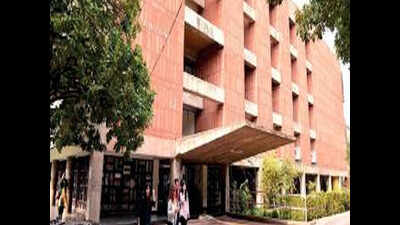 PSU Lalkaar gives memorandum on e-rickshaws stands | Chandigarh News ...