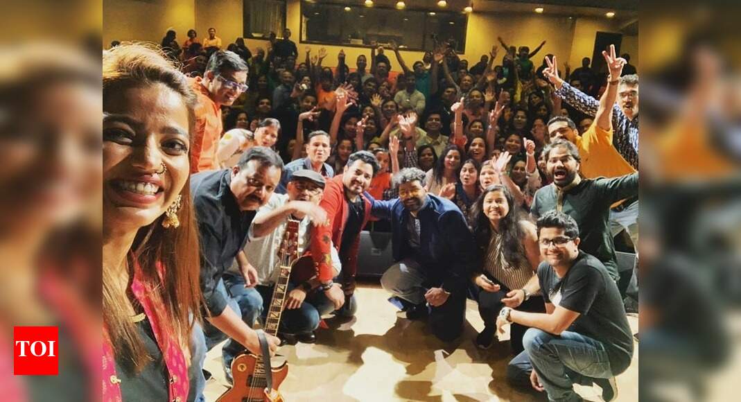 Juilee Joglekar on an international tour? | Marathi Movie News - Times ...