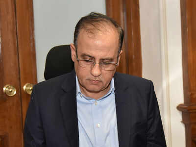 BMC commissioner Ajoy Mehta to be new Maharashtra chief secretary ...