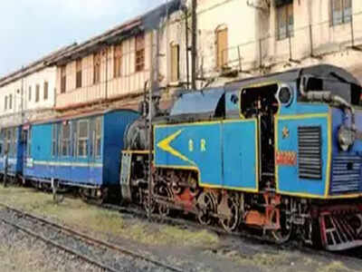 NMR special gets additional 1st class coach to clear rush | Salem News ...
