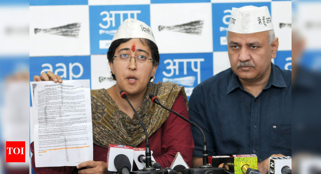 Pamphlet row: Atishi lodges complaint with DCW; Sisodia threatens ... Pamphlet row: Atishi lodges complaint with DCW; Sisodia threatens ...