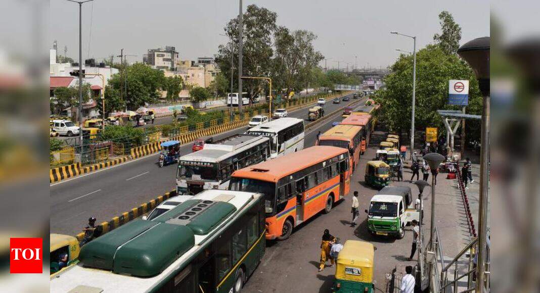 Buses can’t stop outside Botanical Garden station | Noida News - Times ...