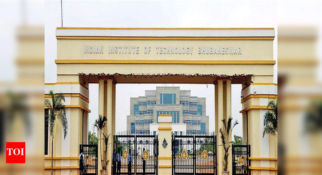 IITBBS opens help desk for JEE (Advanced) aspirants from Odisha ...