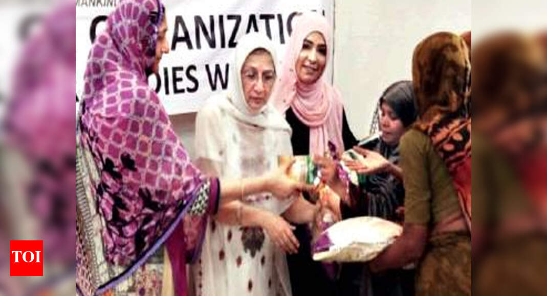 Rich Muslims reach out to Mumbai's poor with charity camps and free ...