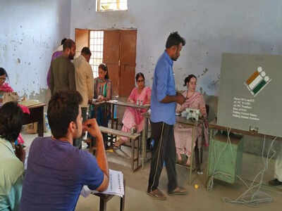 Lok Sabha elections: ‘Sakhi’ booths had male officials too in Gurugram ...