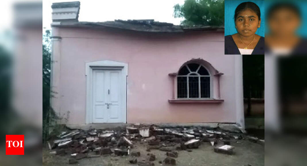 Student at MSU college dies after parapet wall collapses | Madurai News ...