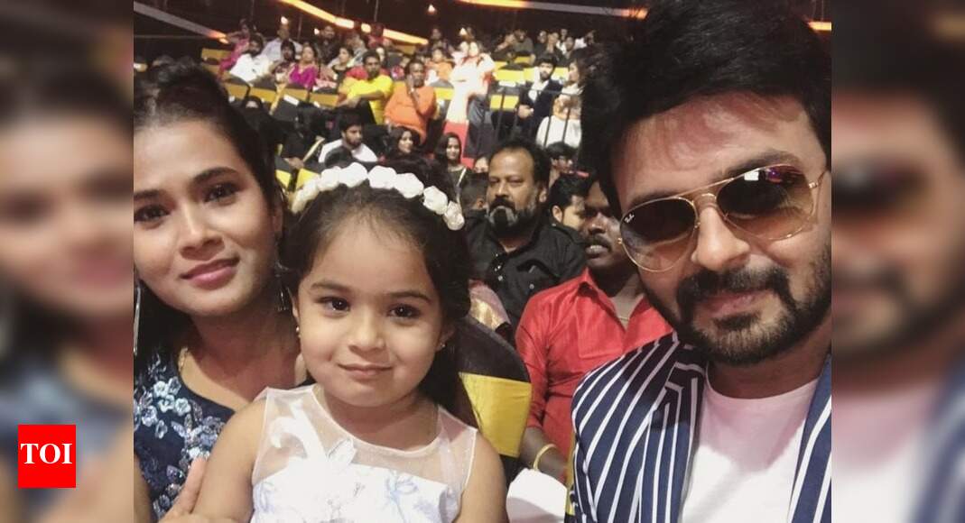 Pandian Stores fame Venkat Ranganathan gets a surprise on his birthday ...