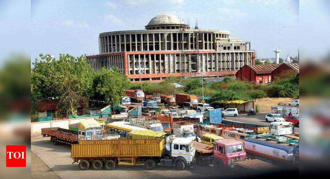 Limit on number of fitness tests at Nagpur RTO leaves transporters ...