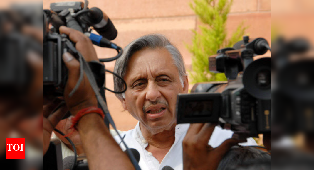 Aiyar defiantly recalls ‘neech’ remark on Modi - Times of India