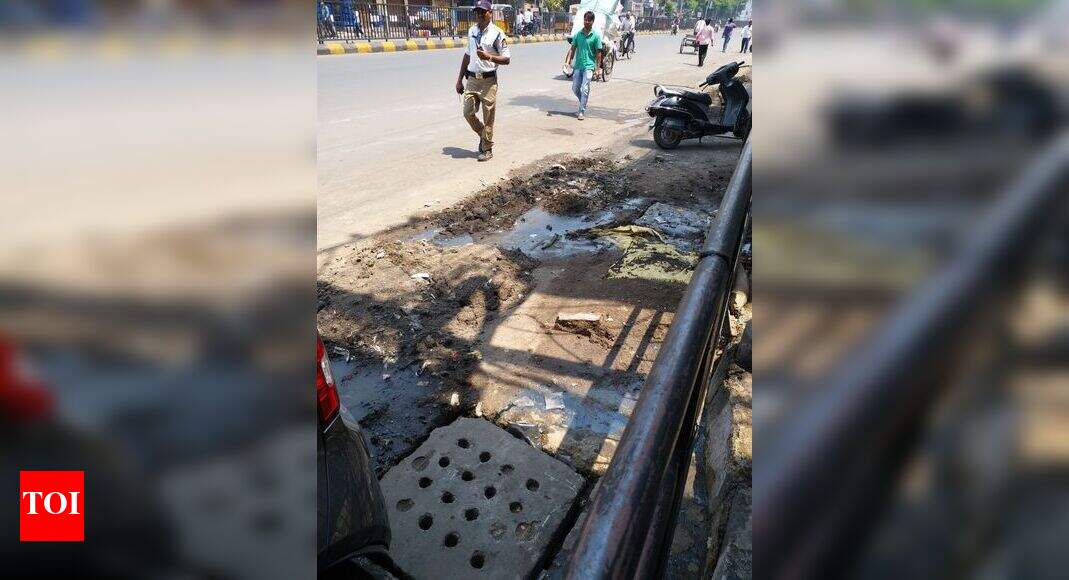 silt removed 3 days back lying on the road. - Times of India