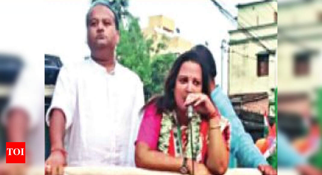 Congress candidate Mita Chakraborty addresses youth aspirations - Times of India