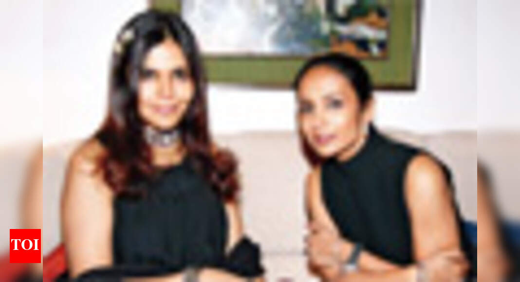 Paul Folmsbee's wine and dine party | Events Movie News - Times of India