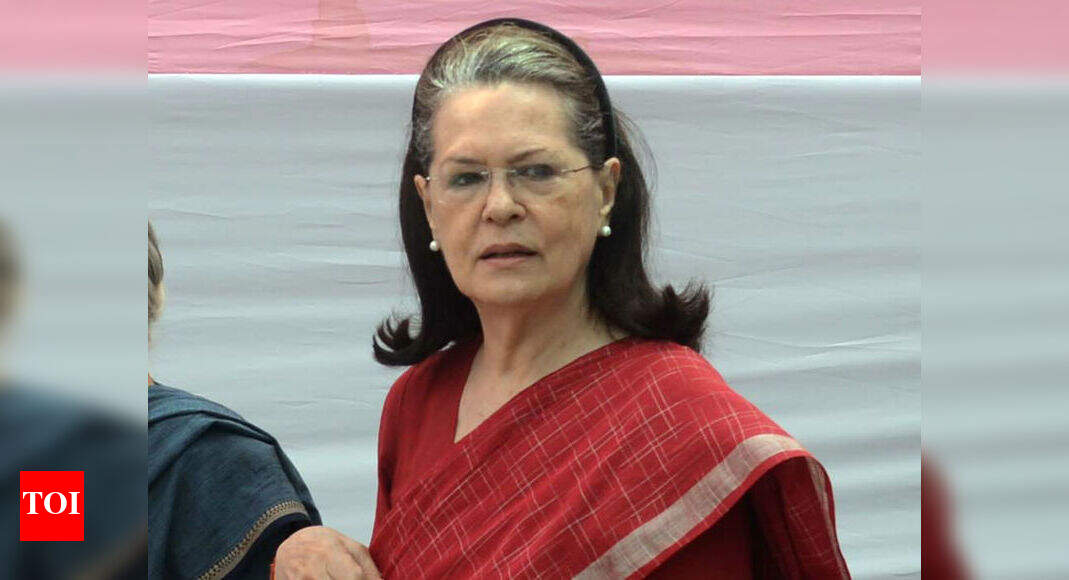 Sonia Gandhi strategizing for Congress, holds meeting with top party ...