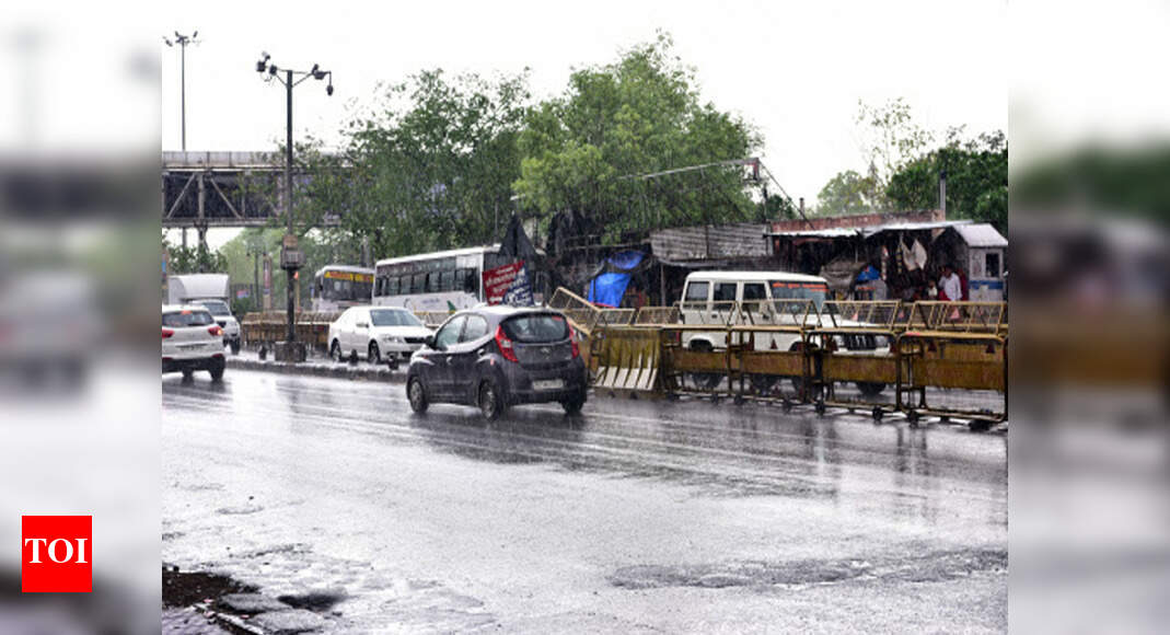 Showers, dust storm guide mercury down across Rajasthan | Jaipur News ...