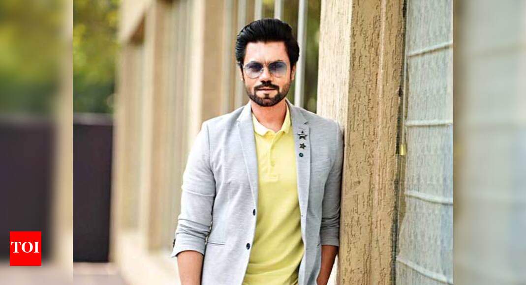 From looking mature on screen to hiding double chin: Why TV actors ...