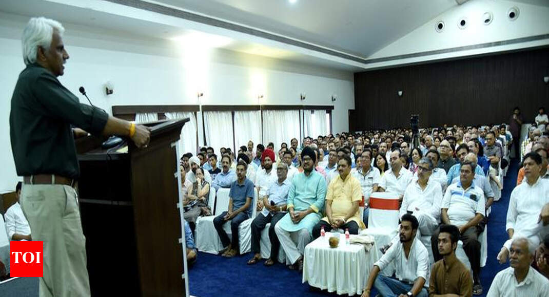 Godse didn’t kill Gandhi in the name of religion: Expert | Nagpur News ...