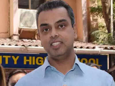 Milind Deora fears tampering, writes to Election Commission | Mumbai ...