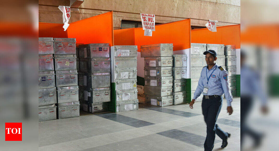 SP, BSP and Congress join hands to keep close watch at counting venue ...