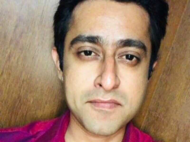 Jimit Trivedi shares a monochrome photo with a profound caption ...