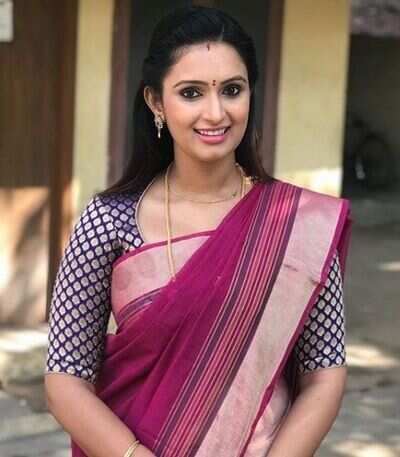 Kaavya Shastry walks out of Nandini serial - Times of India