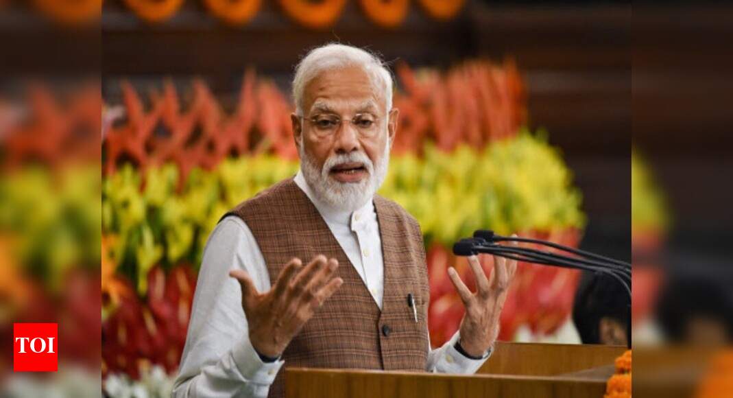 Narendra Modi: Minorities made to live in fear, we must end this: PM to ...