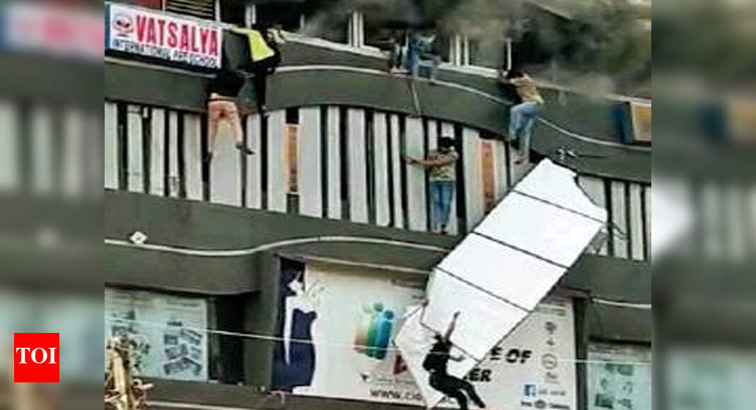 Surat fire tragedy: Death toll climbs to 22, two fire officers ...