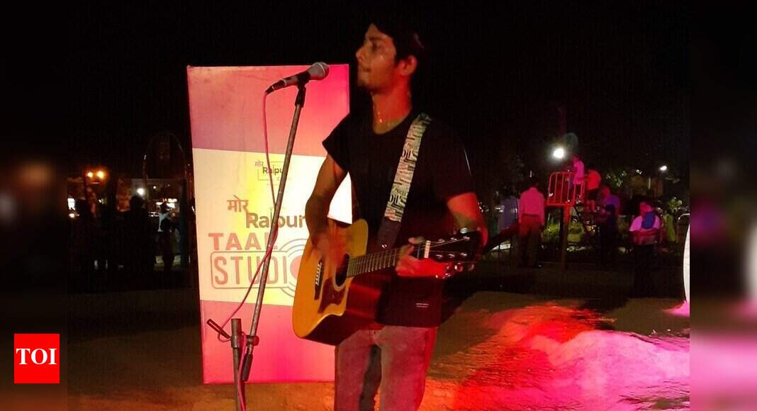 Musician Ragib Khan performs at Katora Talab | Events Movie News ...