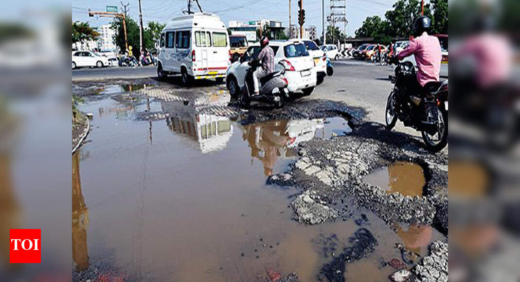 Pothole-ridden Nava India Road cries for attention | Coimbatore News ...