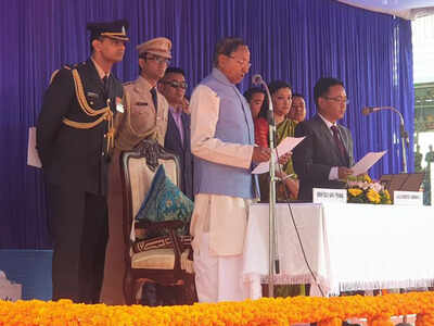 Prem Singh Tamang takes oath as new Sikkim CM | Kolkata News - Times of India