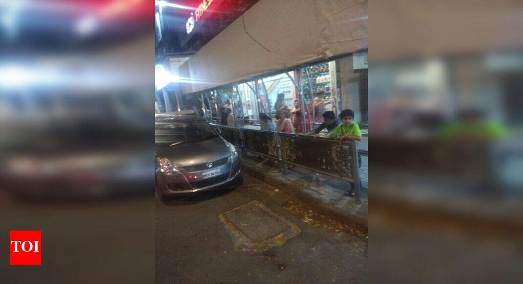 BINDAS PARKING - Times of India