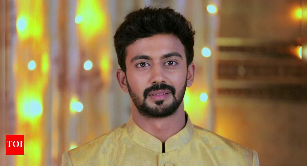 Kamali completes 300 episodes - Times of India